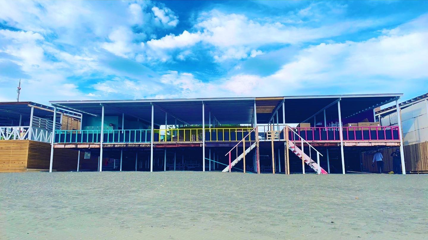 63 BEACH HOUSE | 片瀬江ノ島西浜海水浴場・海の家